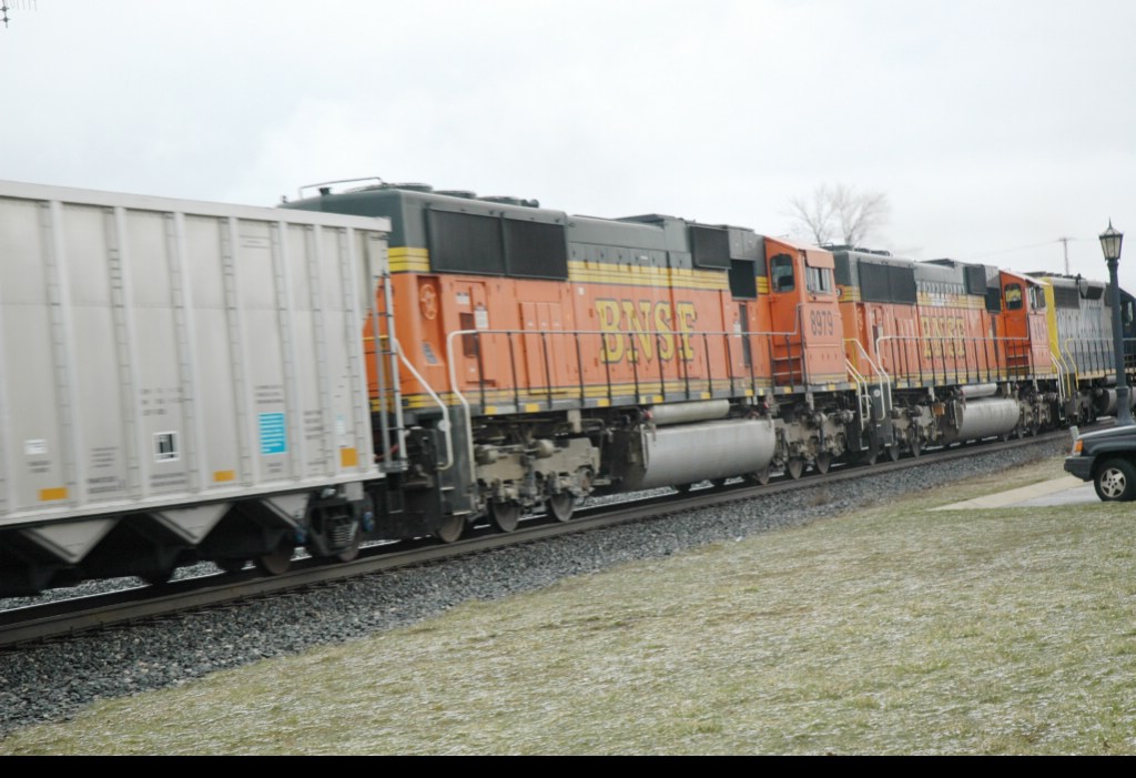 BNSF 8979, East on CSX